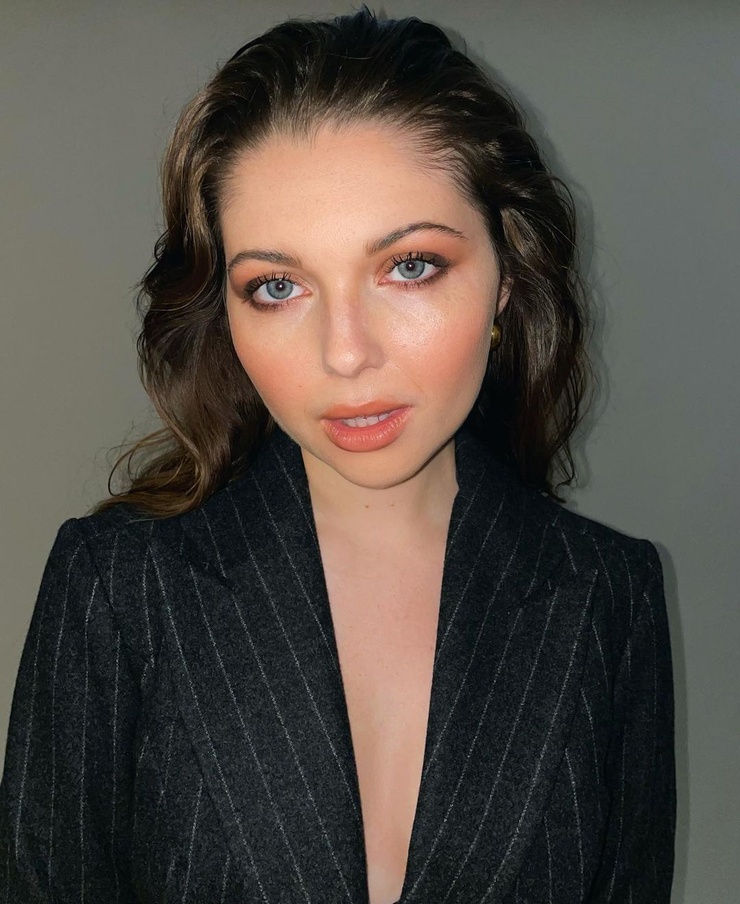 Picture Of Sammi Hanratty