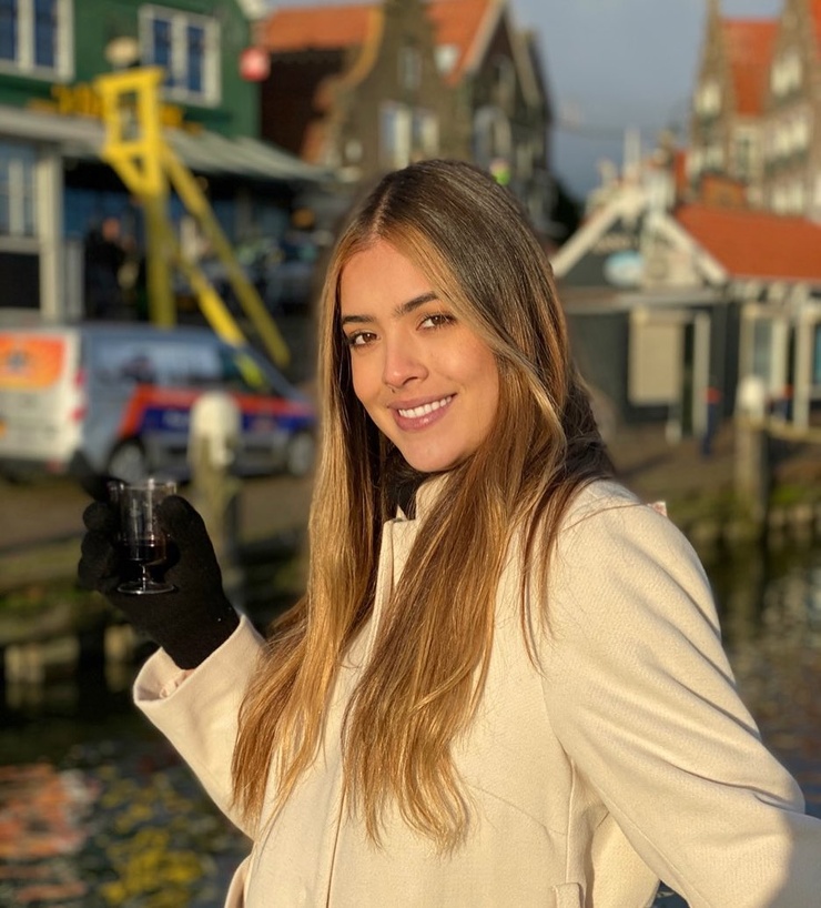 Image of VERO HERNÁNDEZ