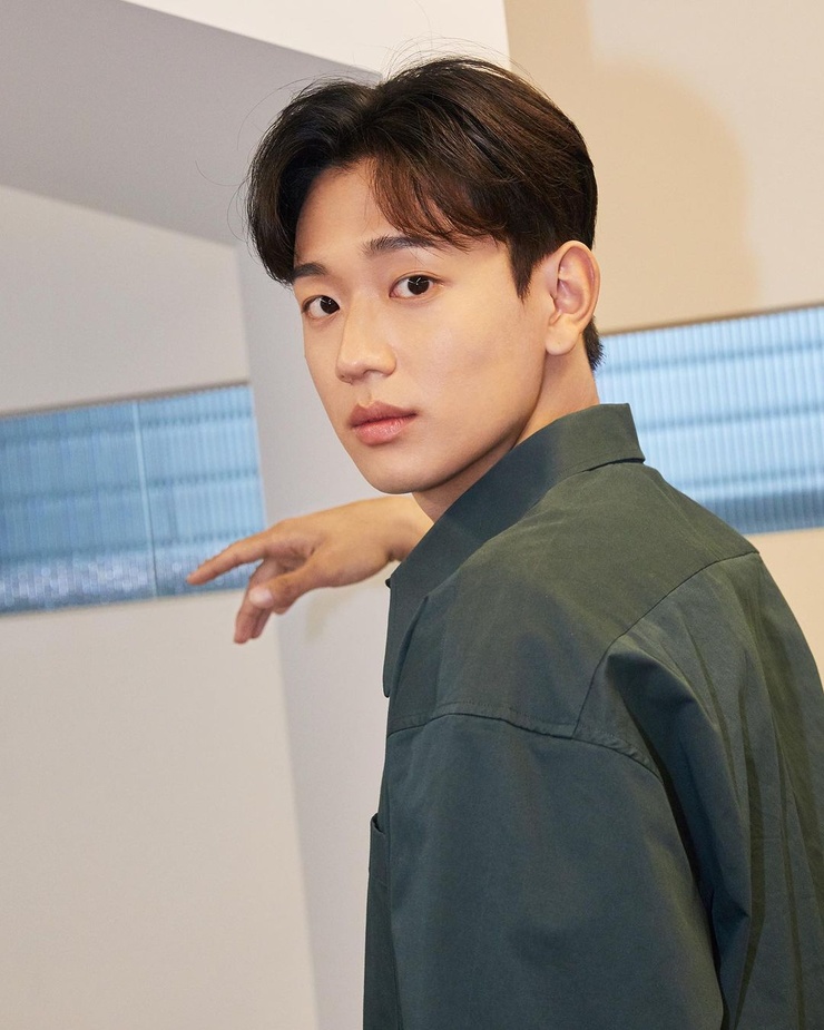 Picture of Shin Hyun-Seung