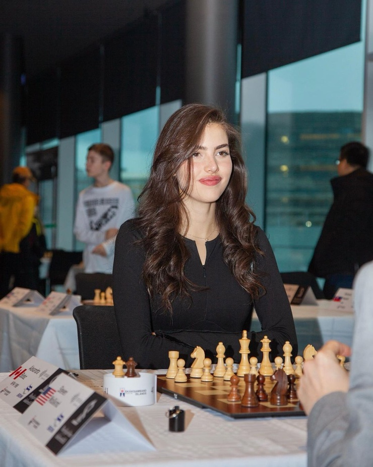 Picture of Alexandra Botez