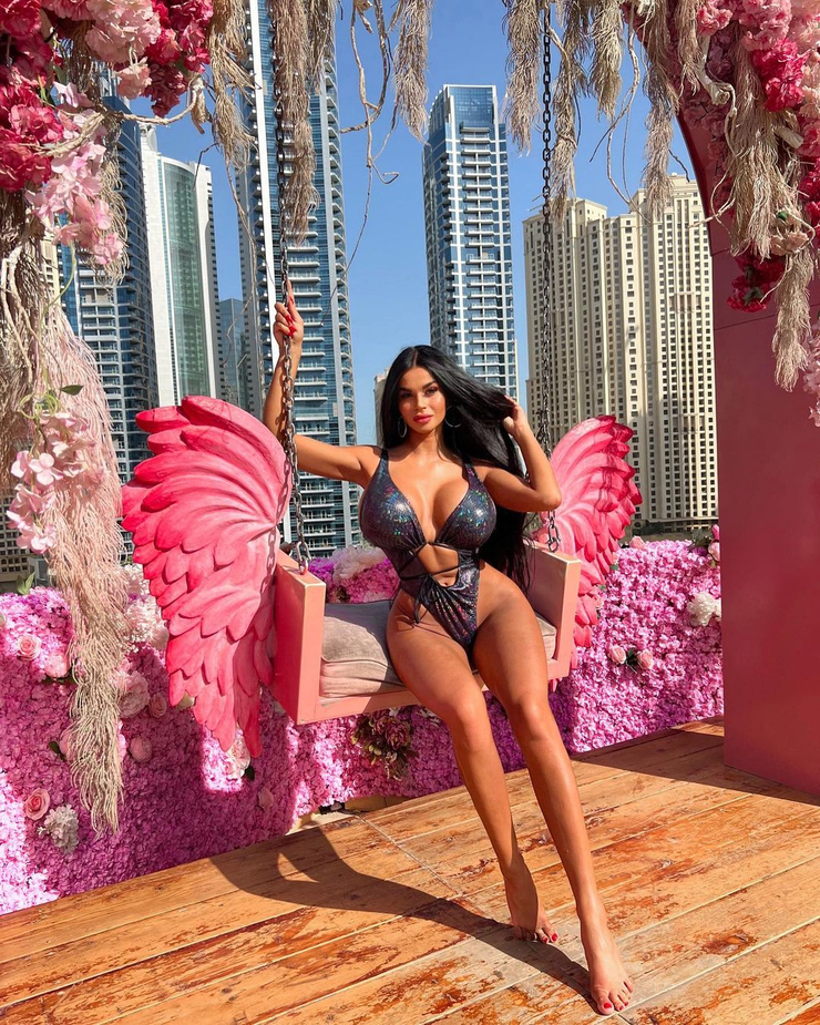 Picture of Adriane Linn