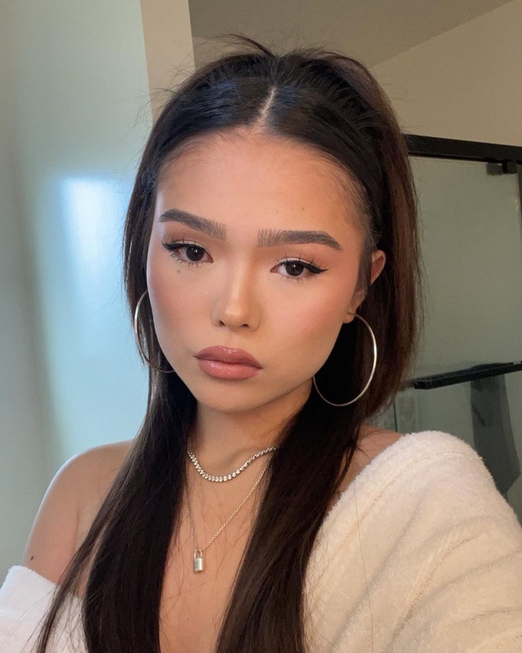 Picture of Lisa Yamada