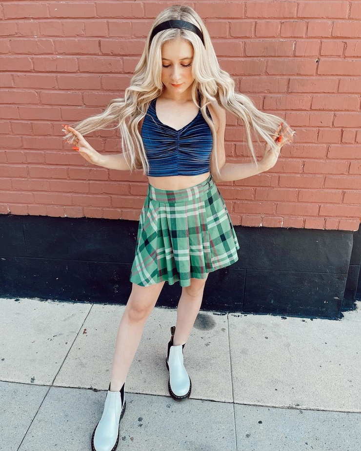 Picture of Elliana Walmsley