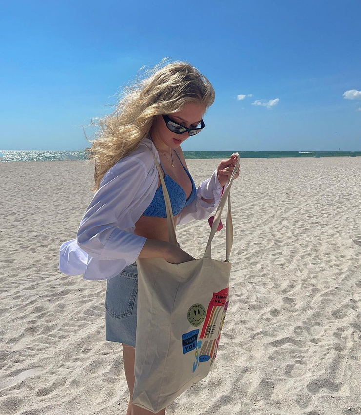 Picture of Sarah Abbott