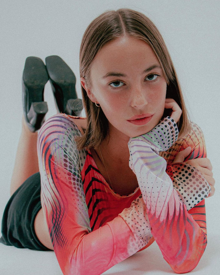 Picture of Amelie (model)