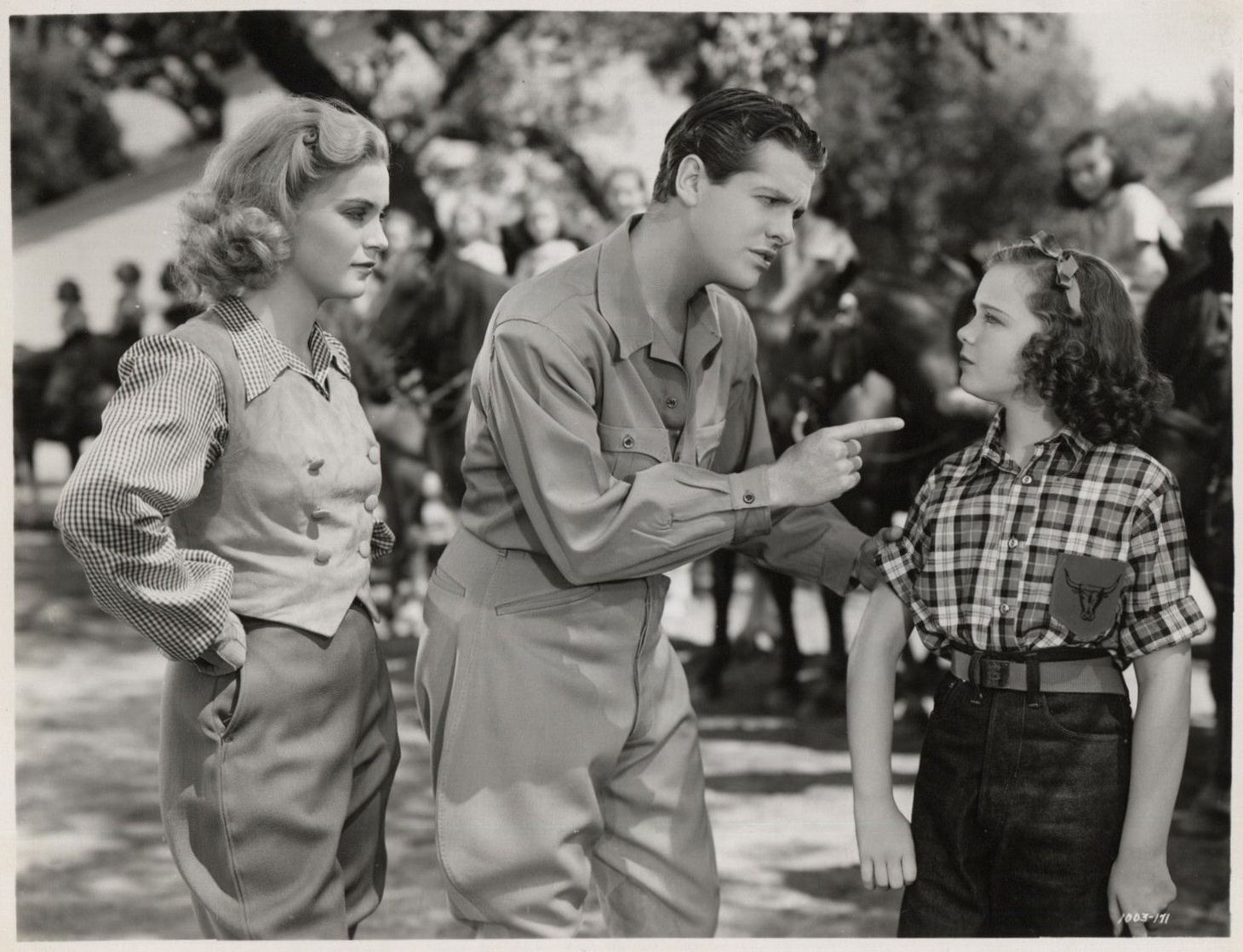 Nan Grey, Robert Cummings, Gloria Jean