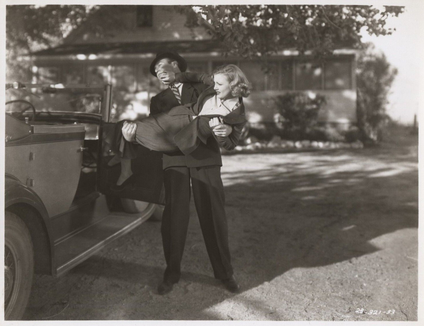 Norman Willis, Virginia Grey