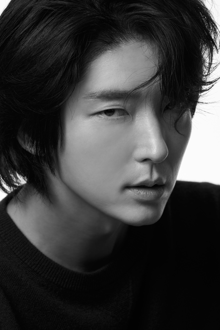 Picture of Jun-ki Lee