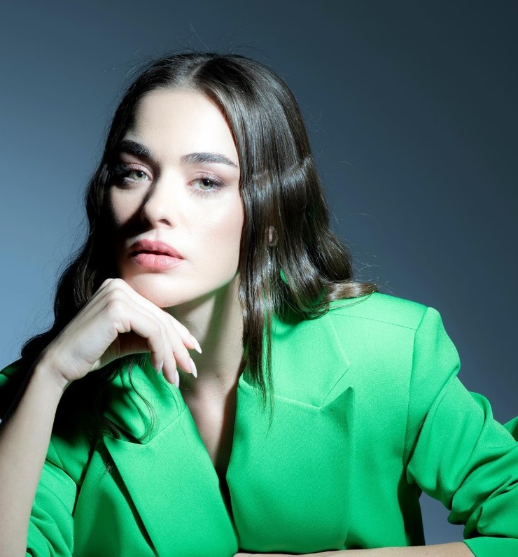 Picture of Bensu Soral