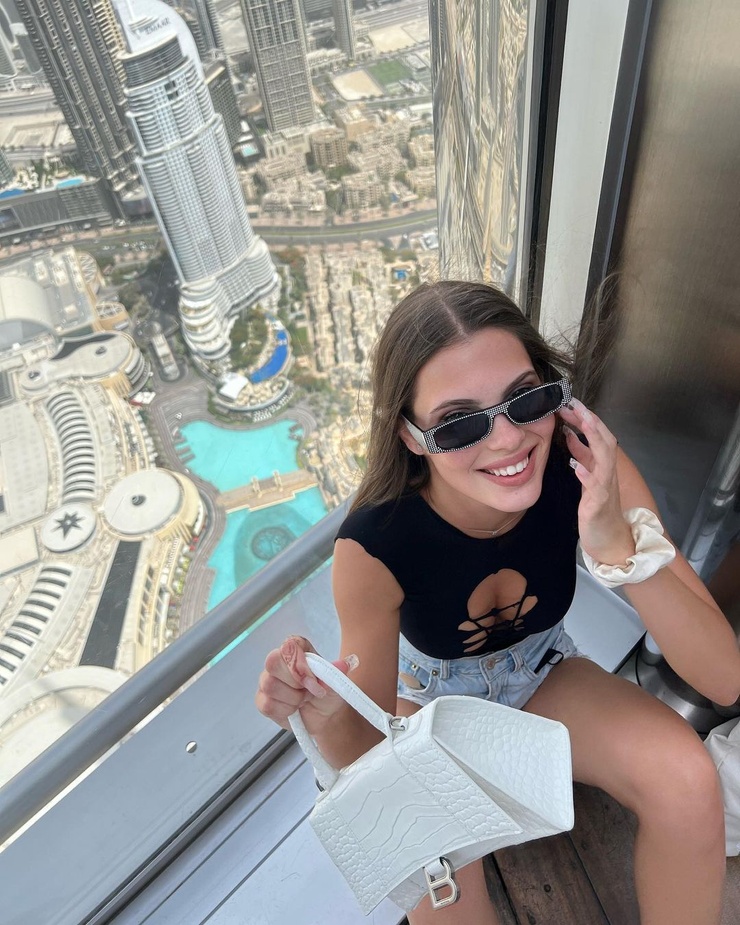 Picture of Anna Cash