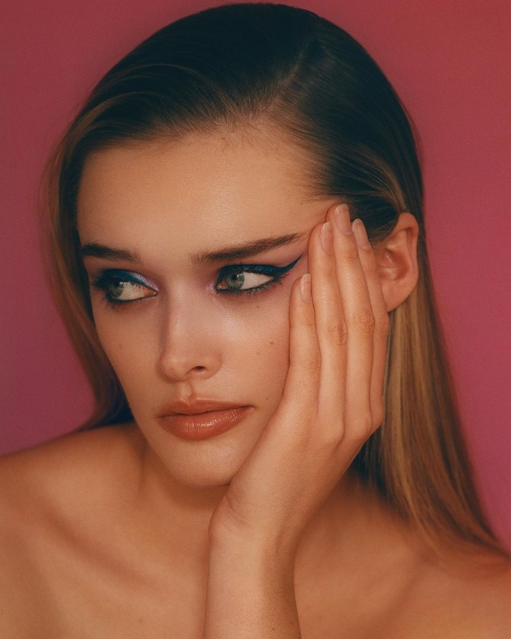 Image of Erin Cromwell