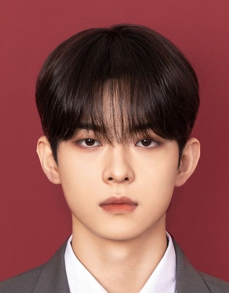 Picture of Su-bin Jung