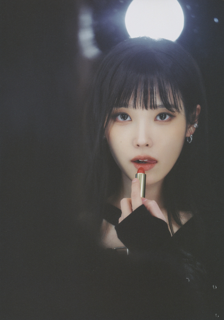 Image of IU
