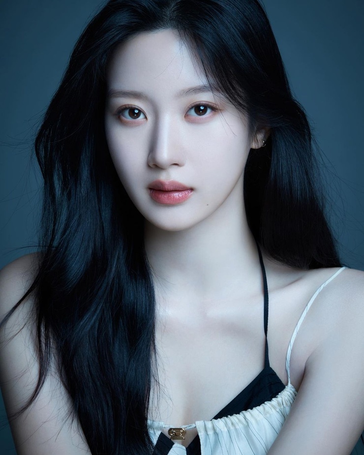 Picture of Ga-young Moon