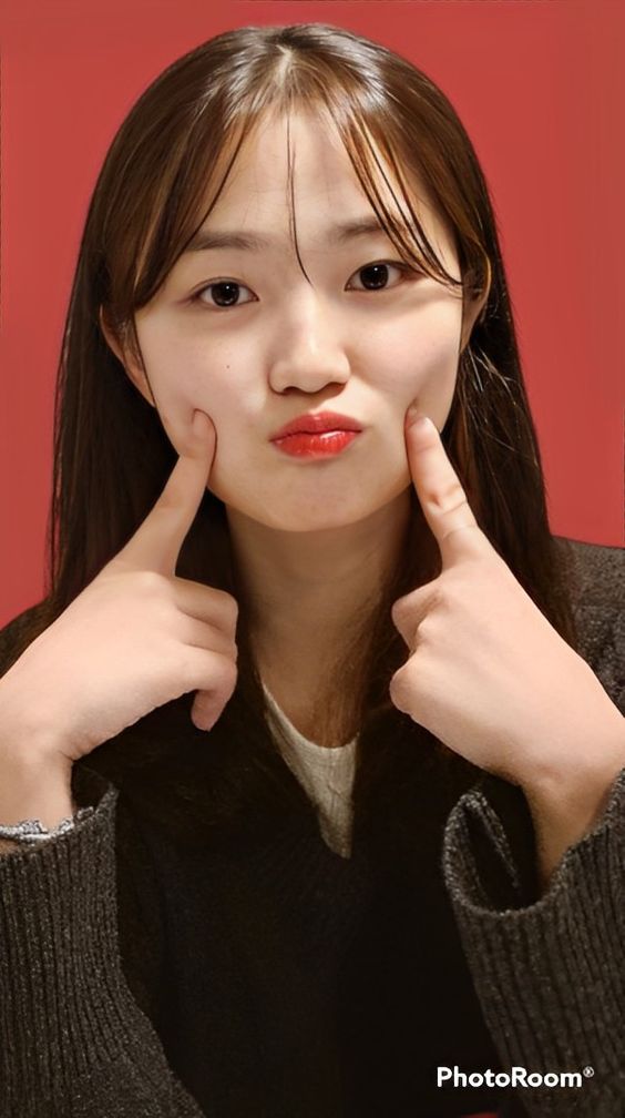 Picture of Kim Hye-Yoon