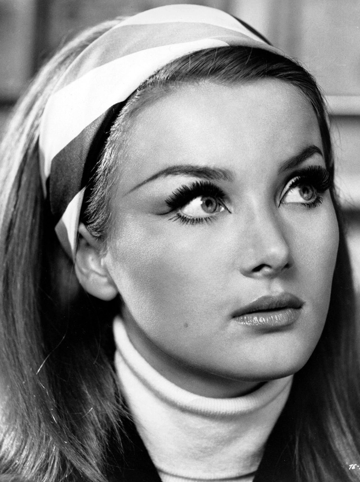 Image of Barbara Bouchet