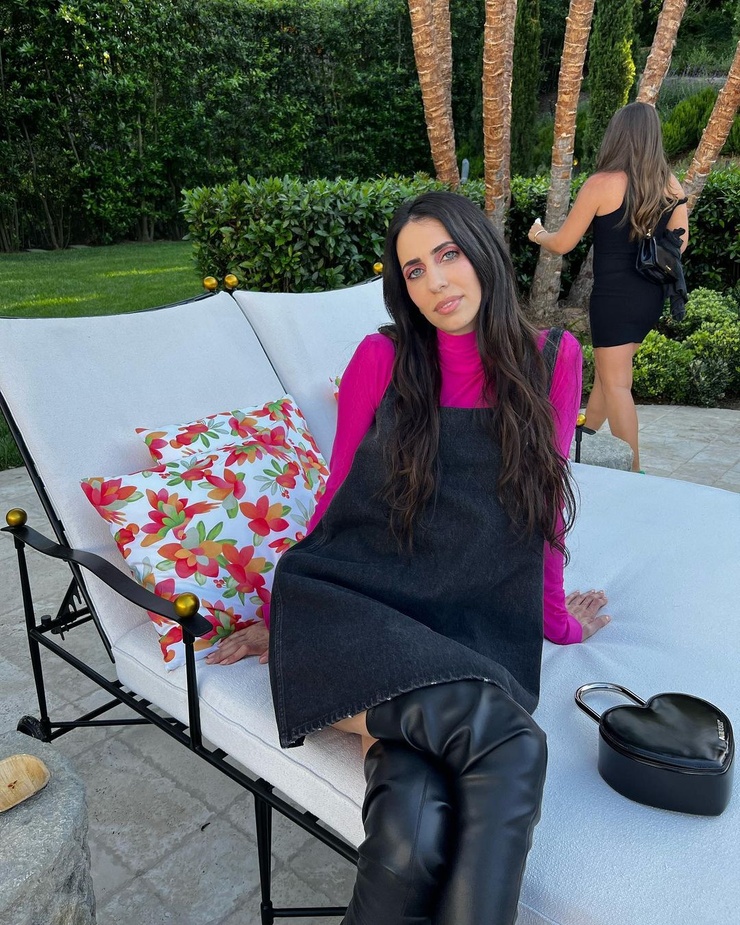 Picture of Hila Klein