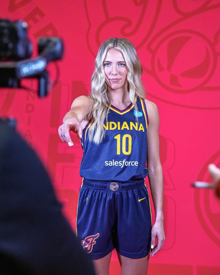 Picture of Lexie Hull