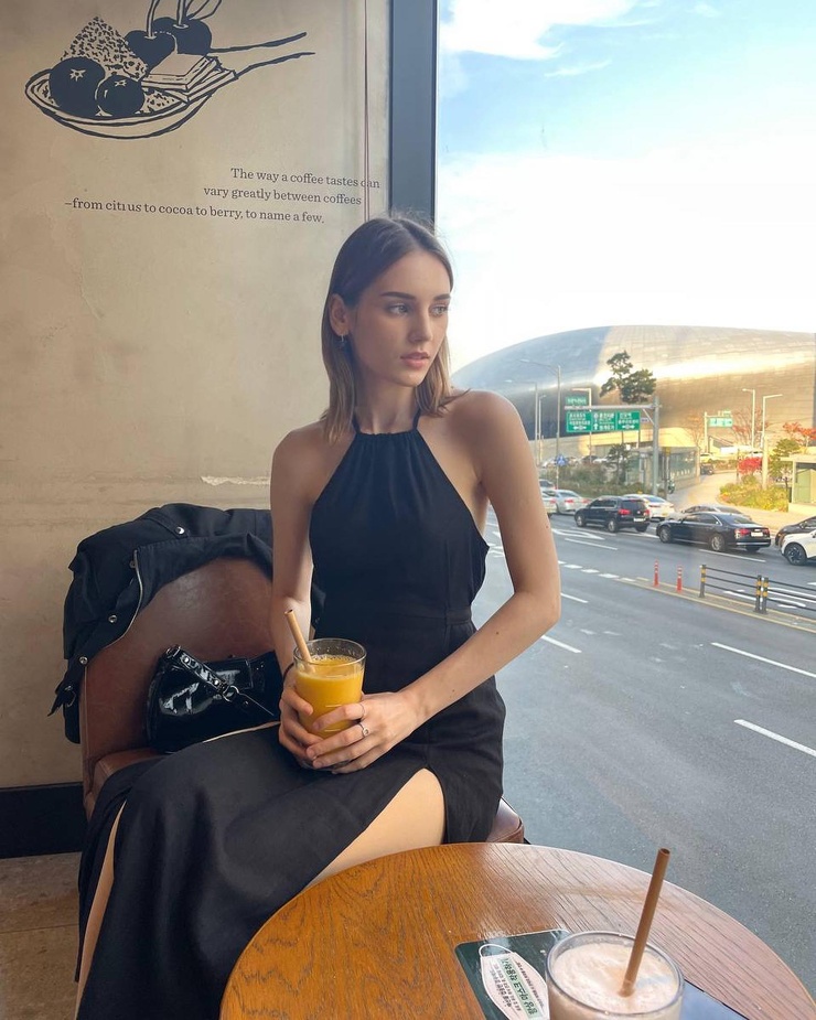 Picture of Mary Amber