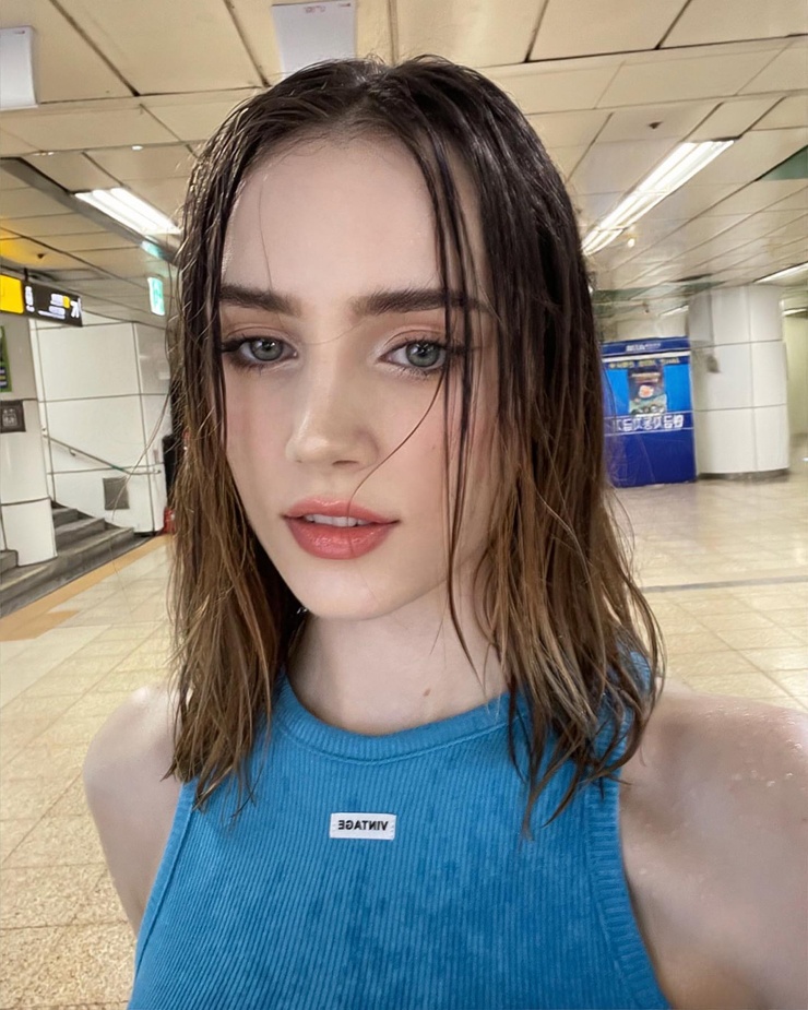 Picture of Mary Amber