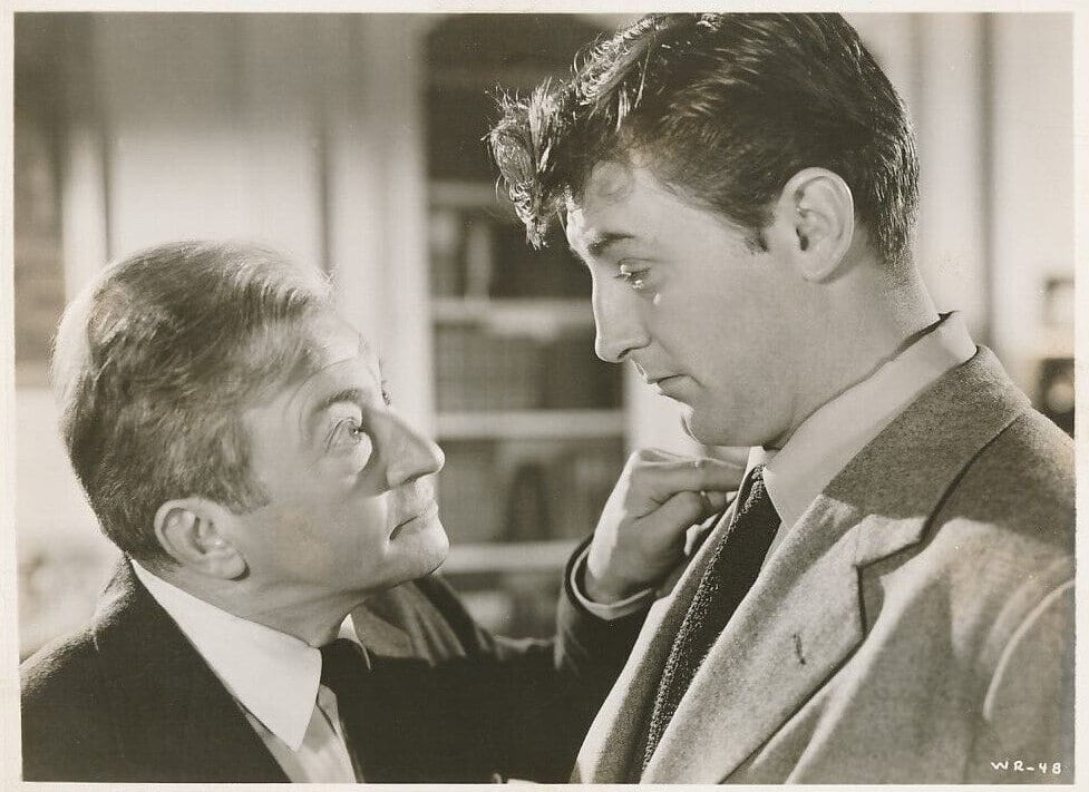 Claude Rains, Robert Mitchum