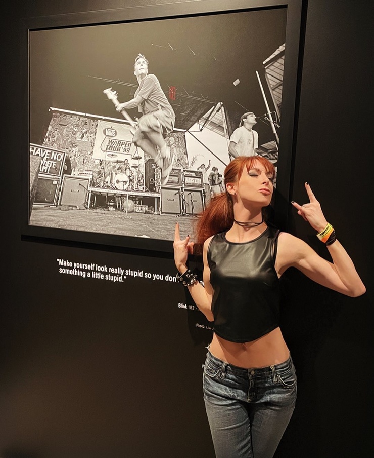 Picture of Lisa Foiles