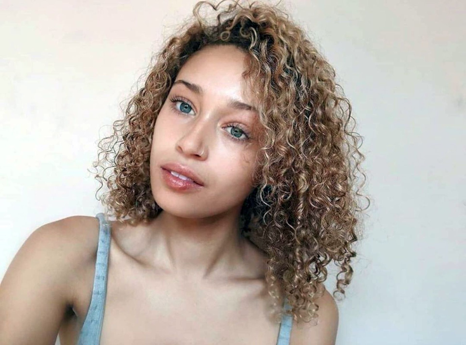 Ella-Rae Smith image