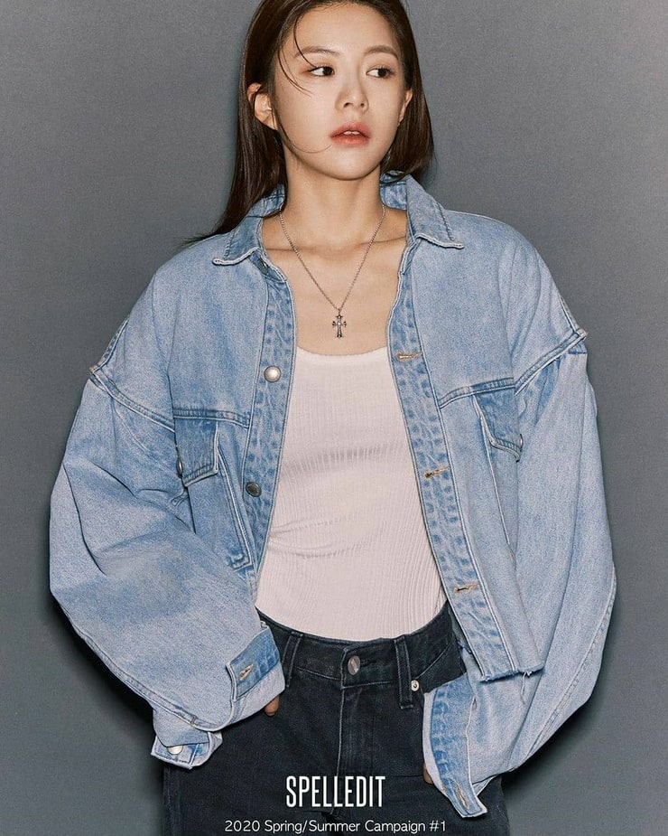 Picture of Go Yoon-Jung