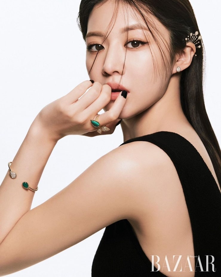 Picture of Go Yoon-Jung