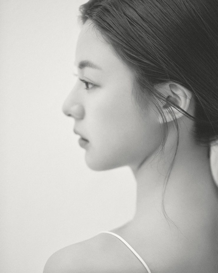 Picture of Go Yoon-Jung