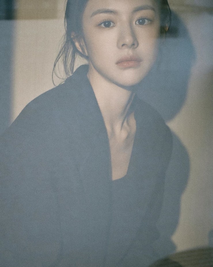 Picture of Go Yoon-Jung