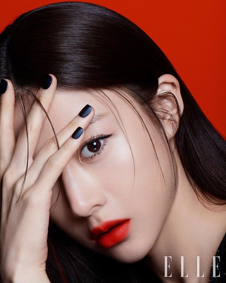 Picture of Go Yoon-Jung