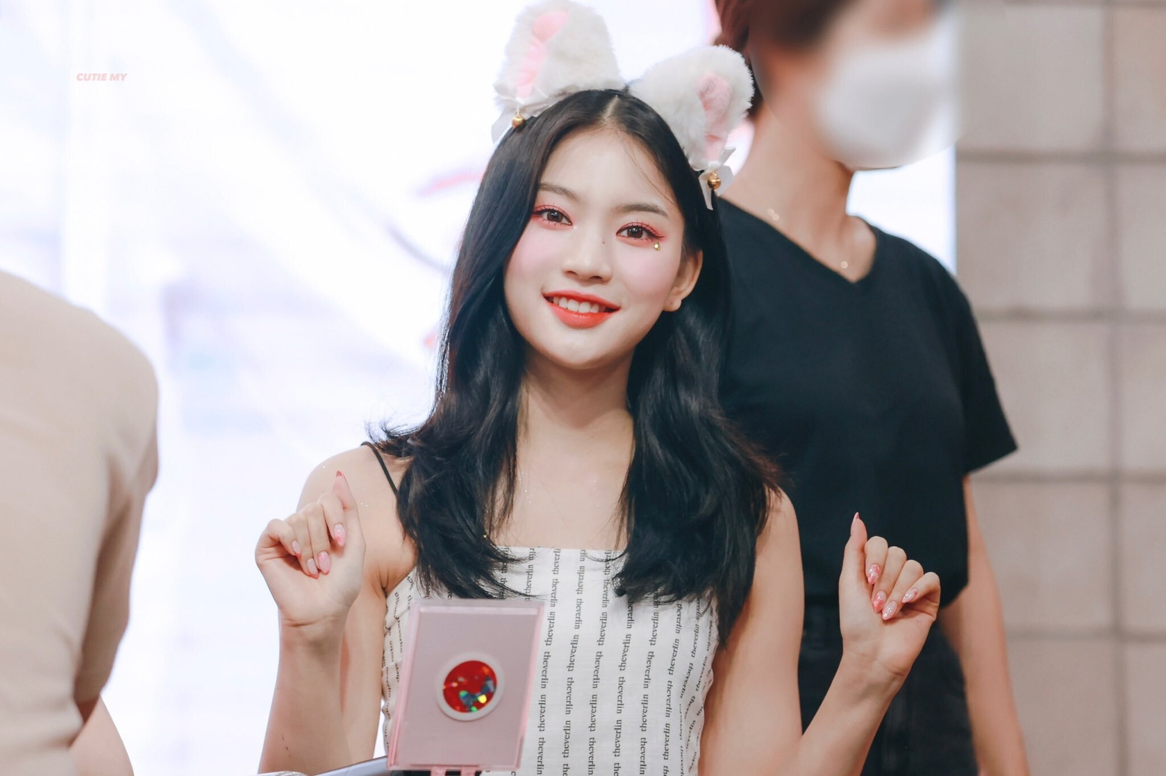 Picture of Lee chaeyoung