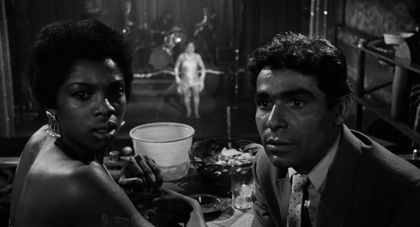 Thelma Oliver and Jaime Sánchez