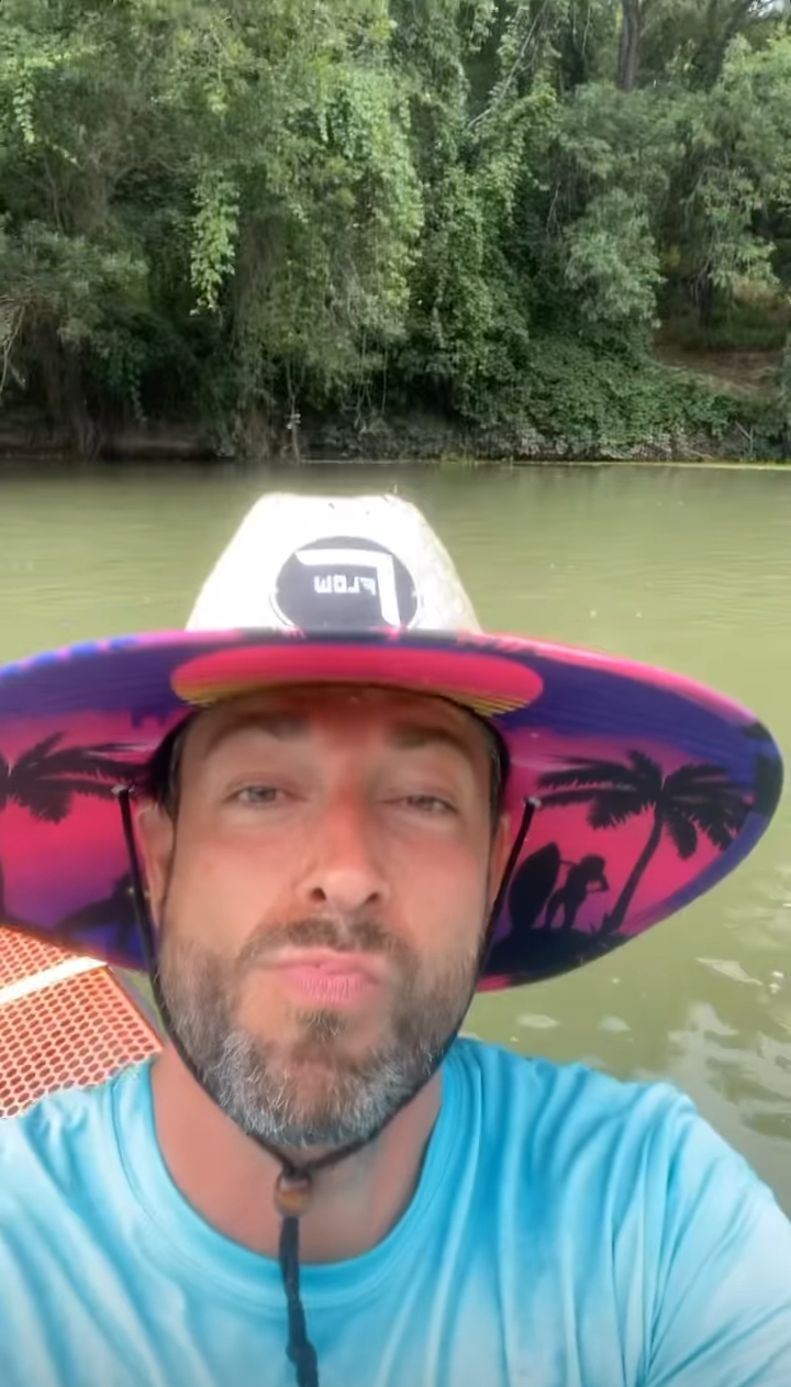 Zachary Levi picture