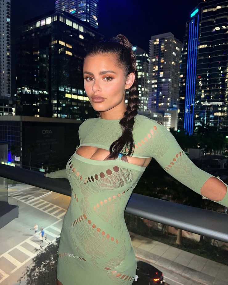 Picture of Jacquie Lee