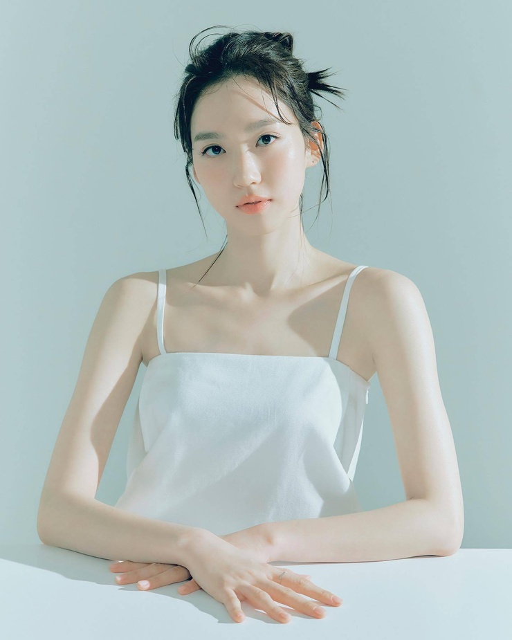 Picture of Han Ji-Hyun