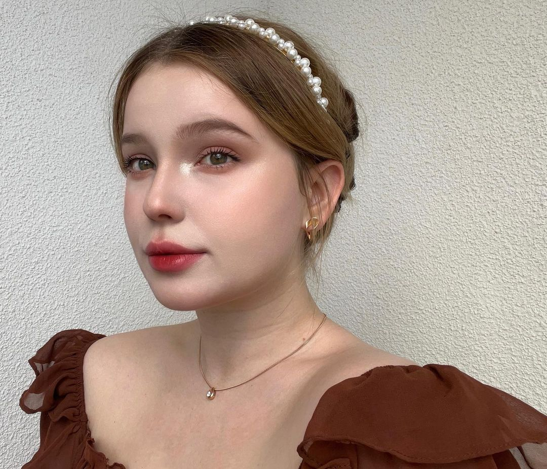 Picture of Anna Pan (Anzai)