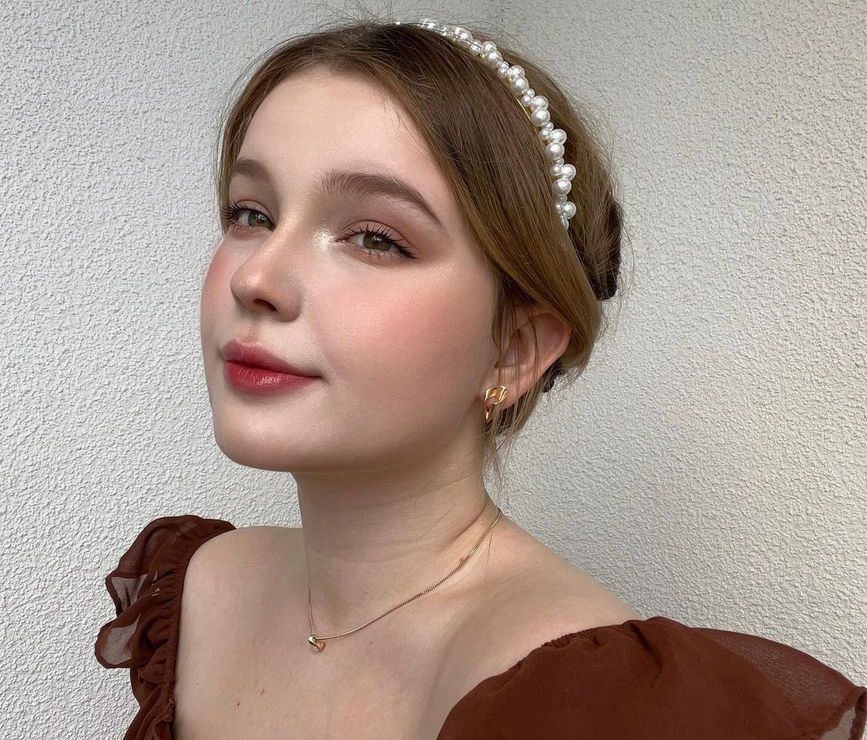 Picture of Anna Pan (Anzai)