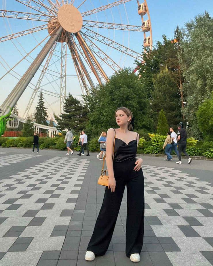 Picture of Anna Pan (Anzai)