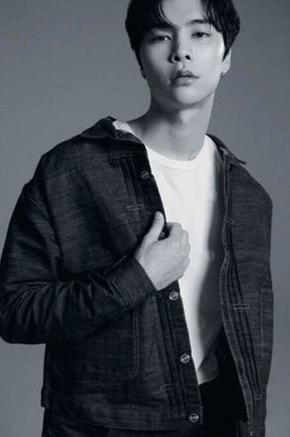 Picture of Johnny Suh