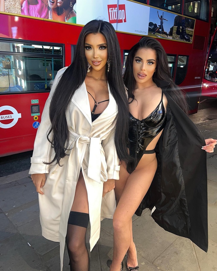 Picture of Chloe Khan