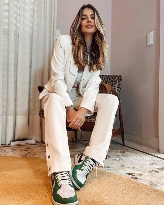 Isabella Kulikovski image