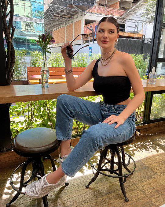 Isabella Kulikovski picture