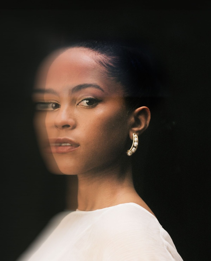 Picture of Lou Llobell