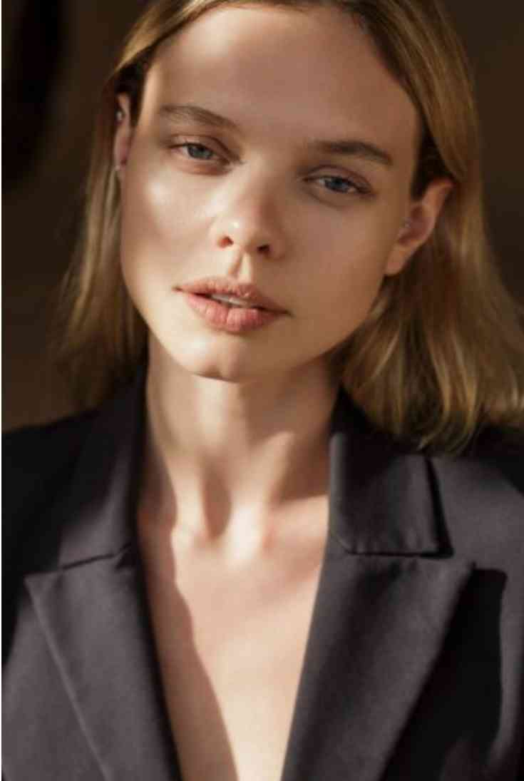 Picture of Luisa Brenner I