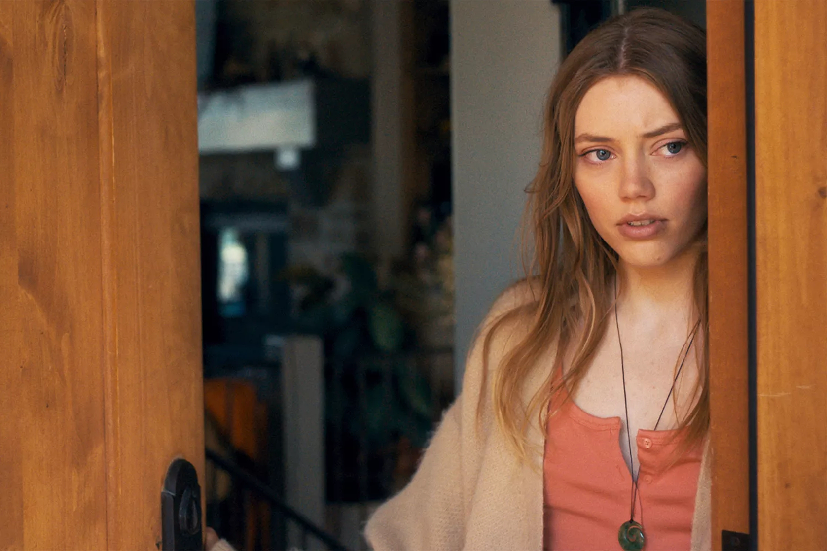 Grace Van Dien picture