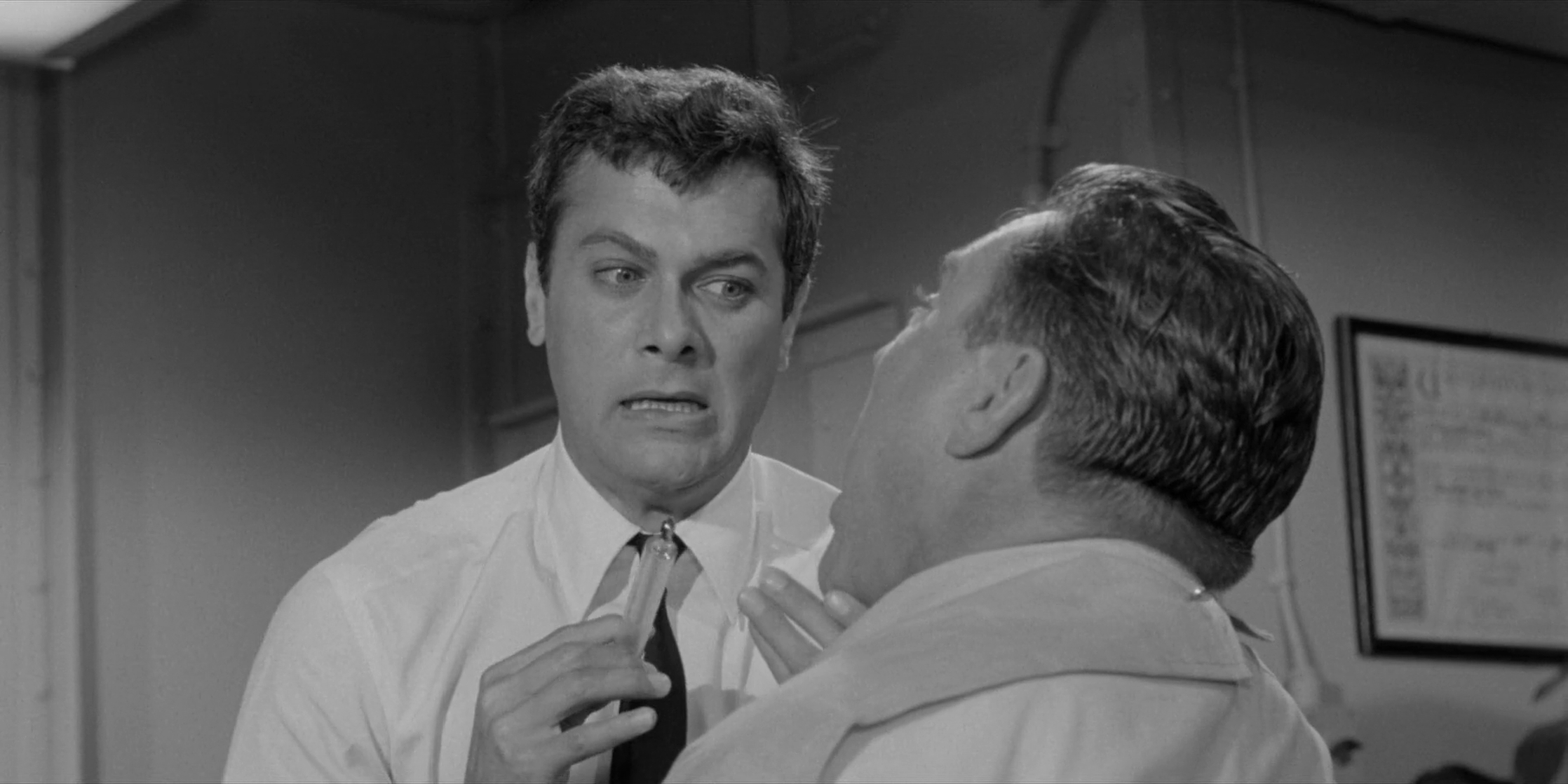Tony Curtis and Edmond O'Brien