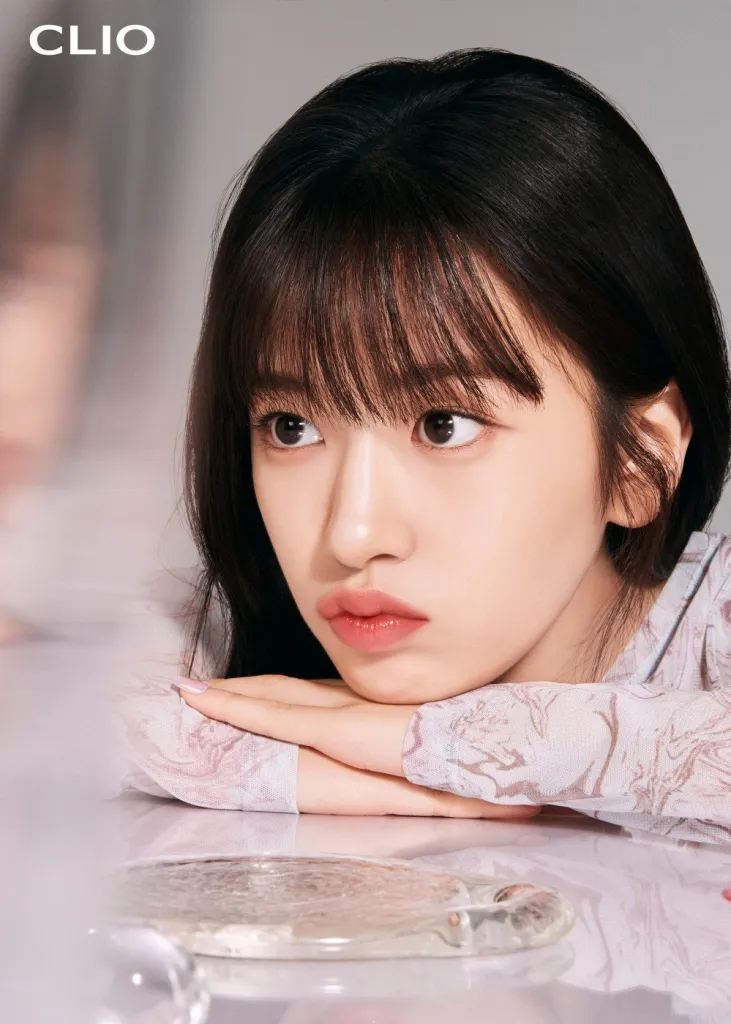 Picture of Ahn Yujin