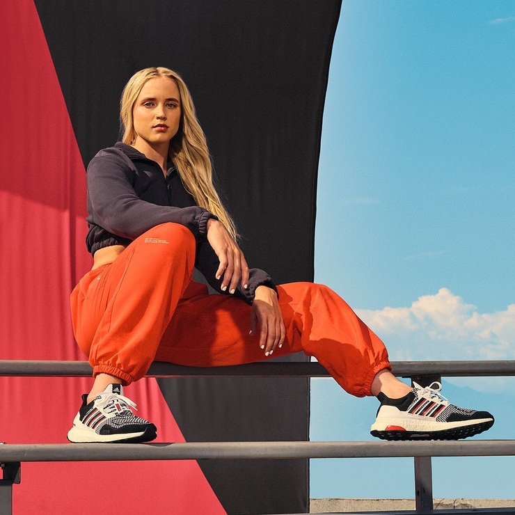 Hailey Van Lith image